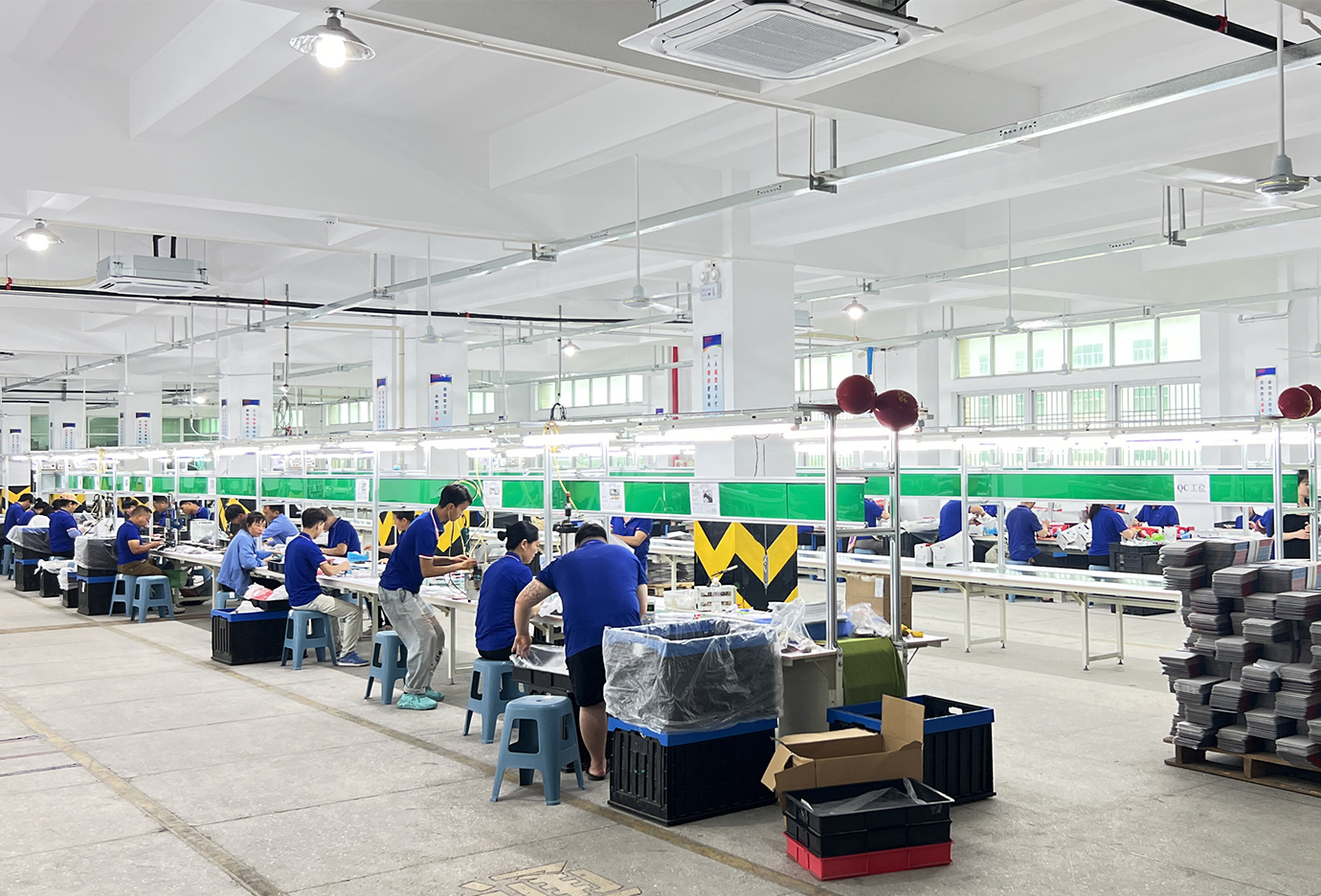 Guangdong Yinrun Industry Co.,Ltd. | RC TOYS,WATER BOTTLES