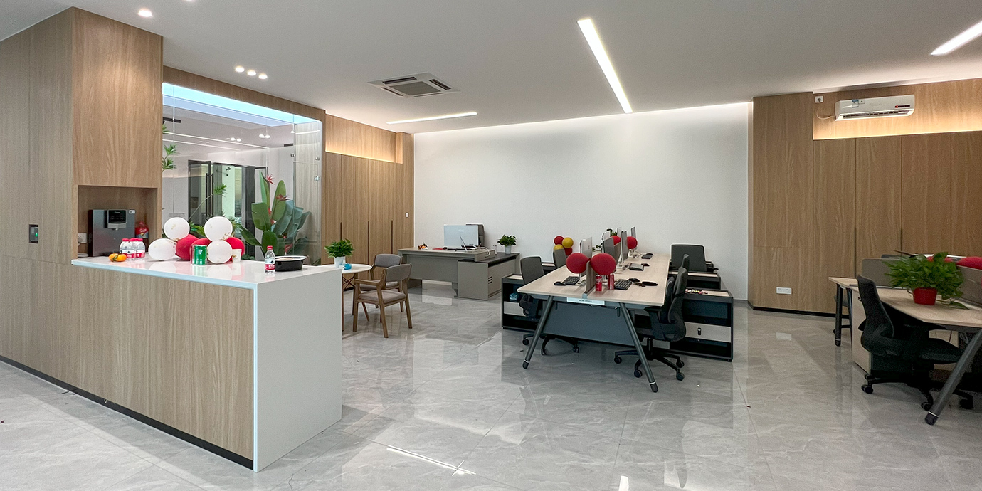 Guangdong Yinrun Industry Co.,Ltd. | RC TOYS,WATER BOTTLES